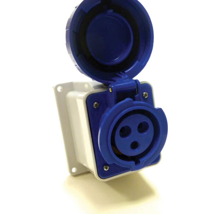 SOCKET 32 AMP 220 VOLT IP67 | GW62437 – Dwyers Electrical