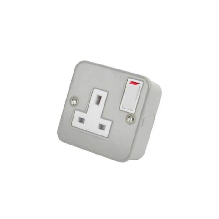 SOCKET 13 AMP SINGLE SWITCHED METAL | MA322S – Dwyers Electrical